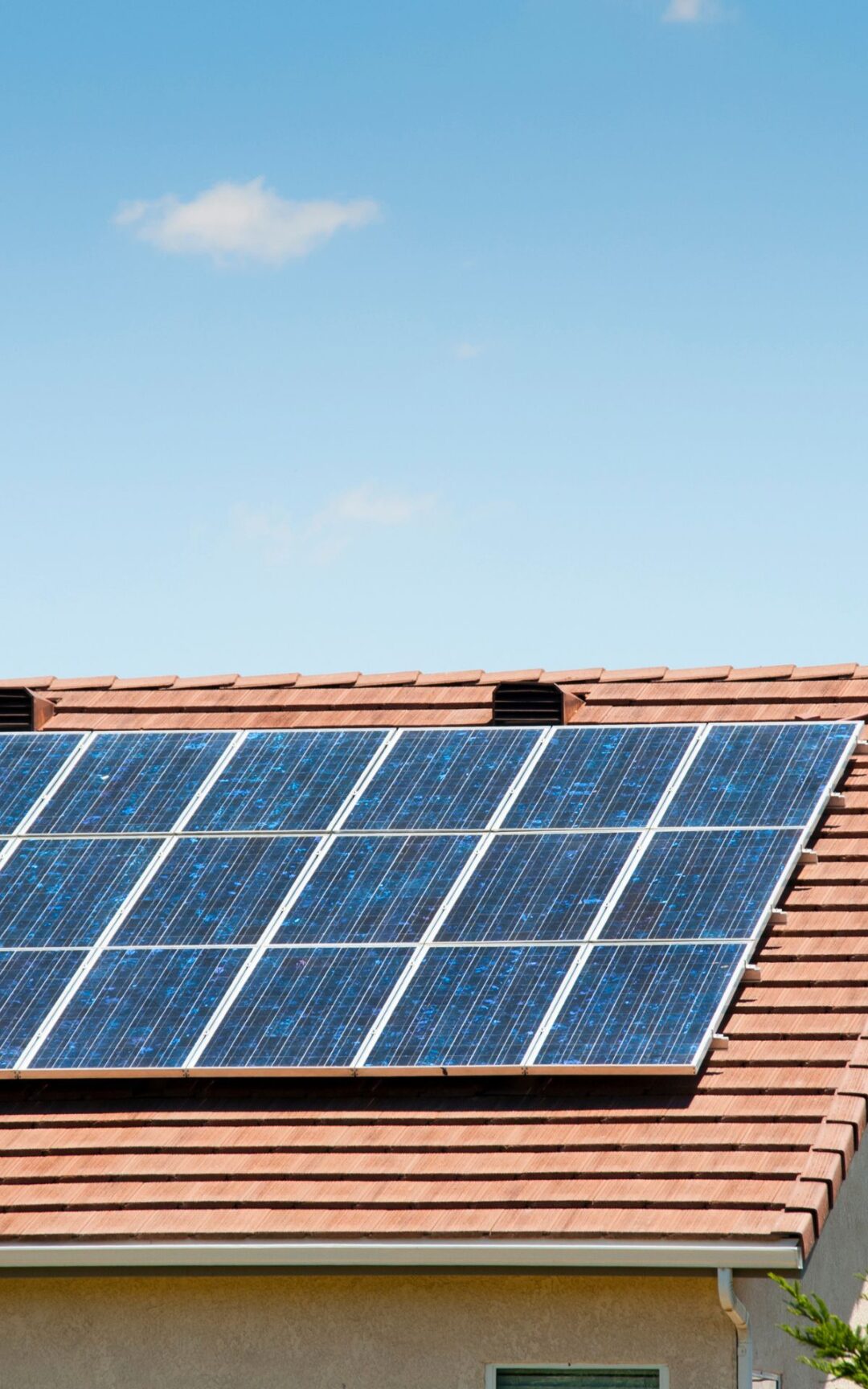 Solcelleanlæg | Montering & installation af solceller | STP Electric ApS ️